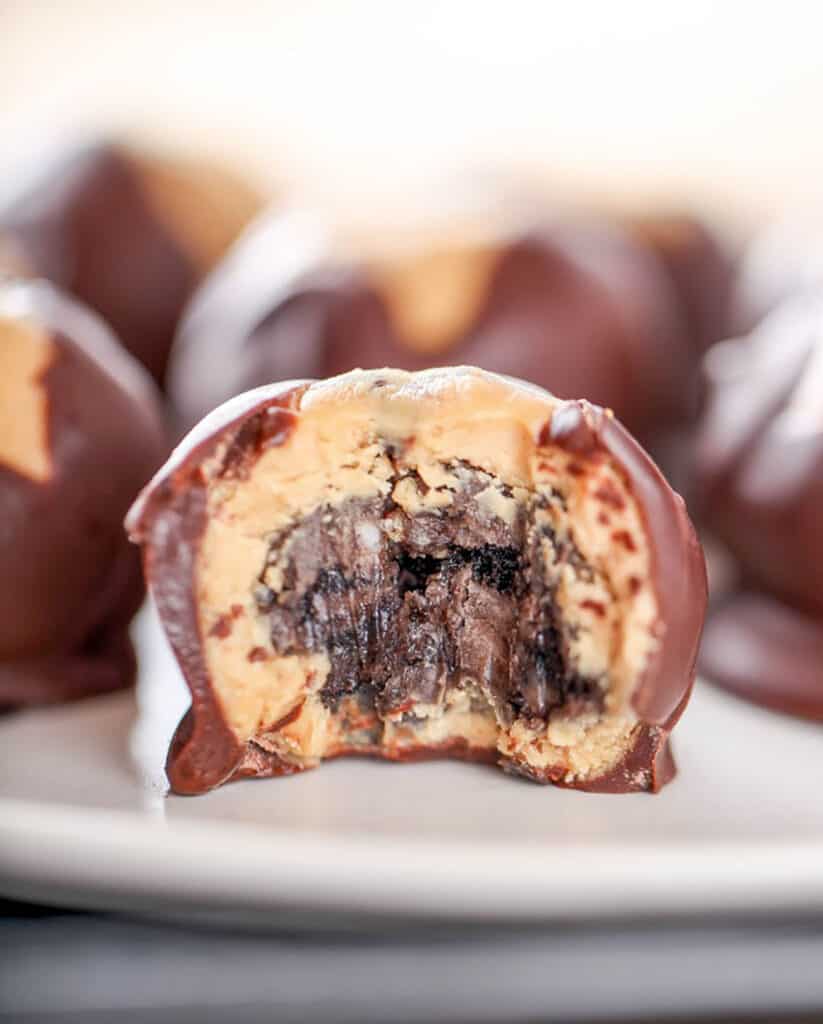 15 Valentines Day Truffles Recipes - My Kitchen Serenity